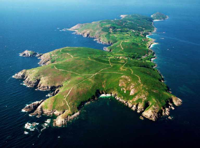 Isla Ons: ubicación, lugares de interés, playas, habitantes y más